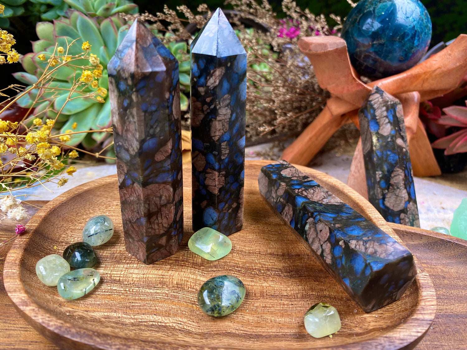 Red Que Sera Tower Que Sera Stone for Grounding Que Sera Stone for Psy