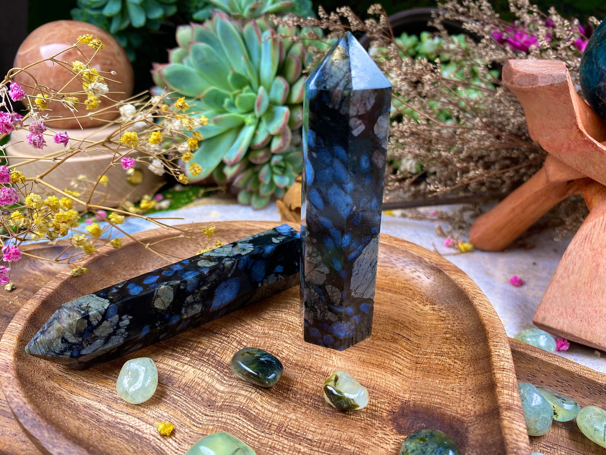 Blue Que Sera Tower Meditation Tool Energy Cleansing Crystal Point Aur